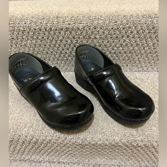 Dansko | Shoes | Dansko Xp 2 Black Patent | Poshmark